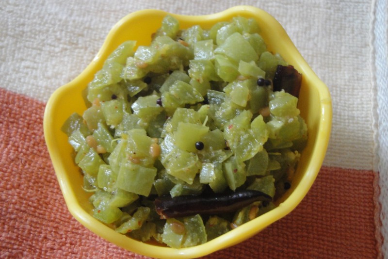 Snake Gourd Stir fry | Padavala Kayi Palya Recipe - Udupi Recipes