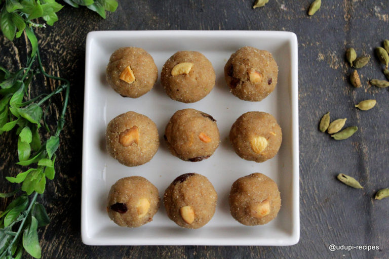 Aval Laddu | Poha Laddu Recipe | Avalakki Unde - Udupi Recipes